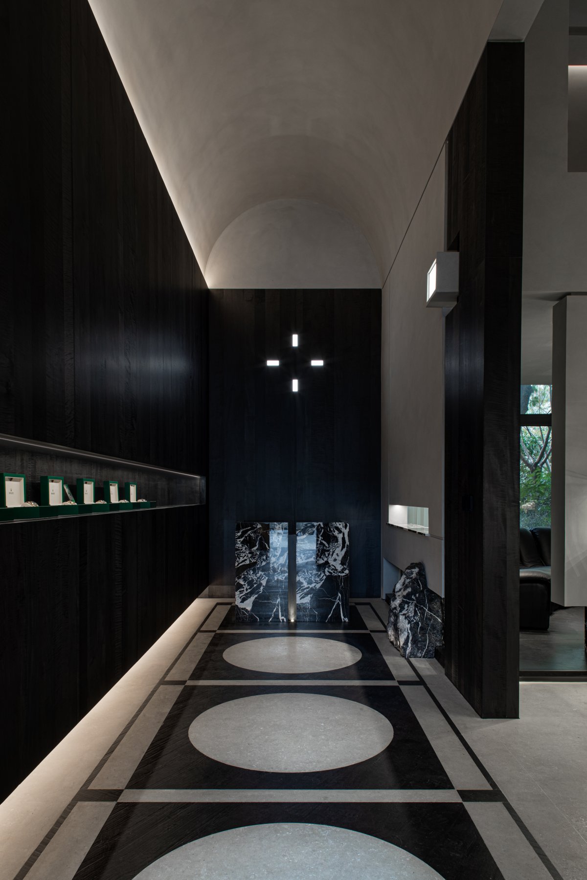 YinjiSpace - Saxon Ye x Time And Texture